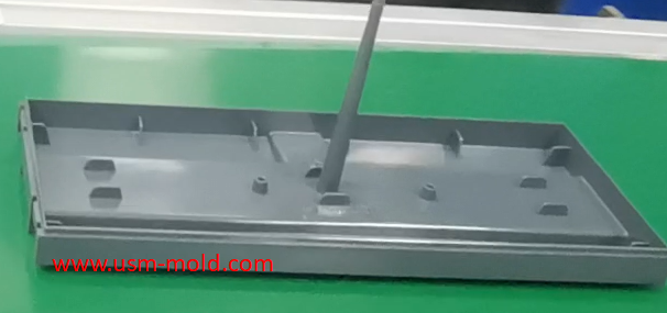 Direct gate of plastic injection mold runner system design - UNIQUE ...